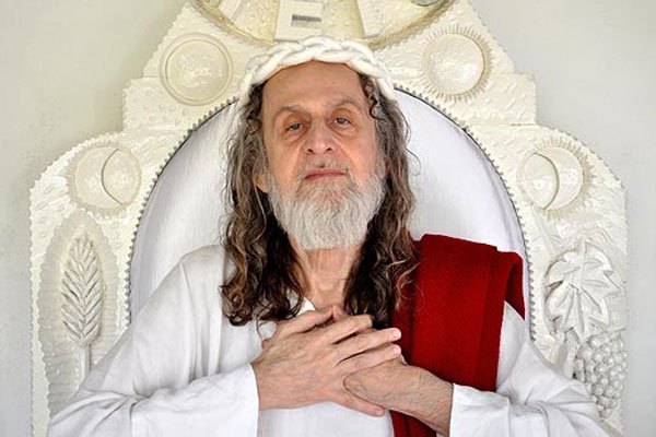 Inri Cristo completa 68 anos 'na Terra' - A Crítica de Campo Grande